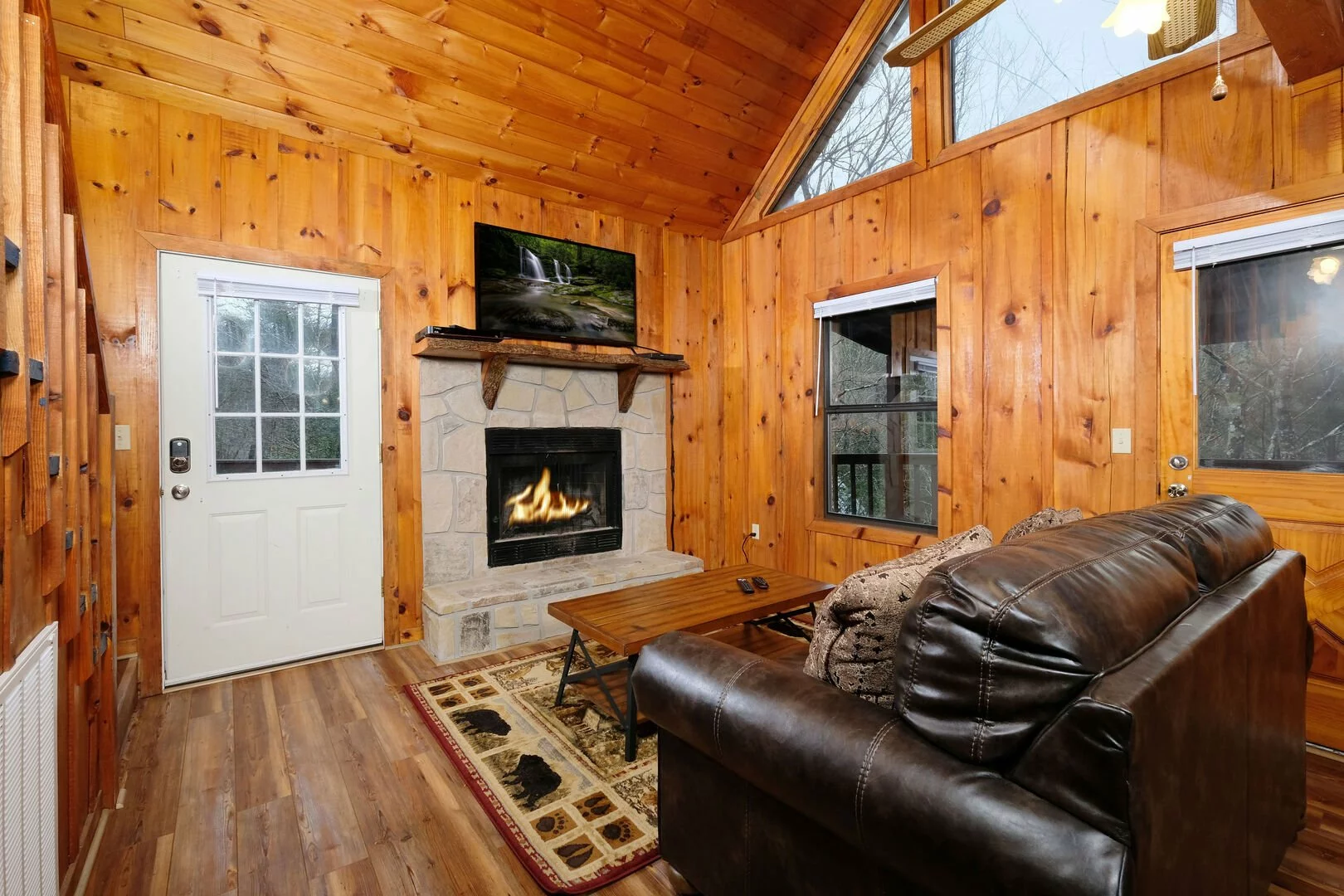 River Ridge - 1 bedroom Cabin in Pigeon Forge - Colonial Properties