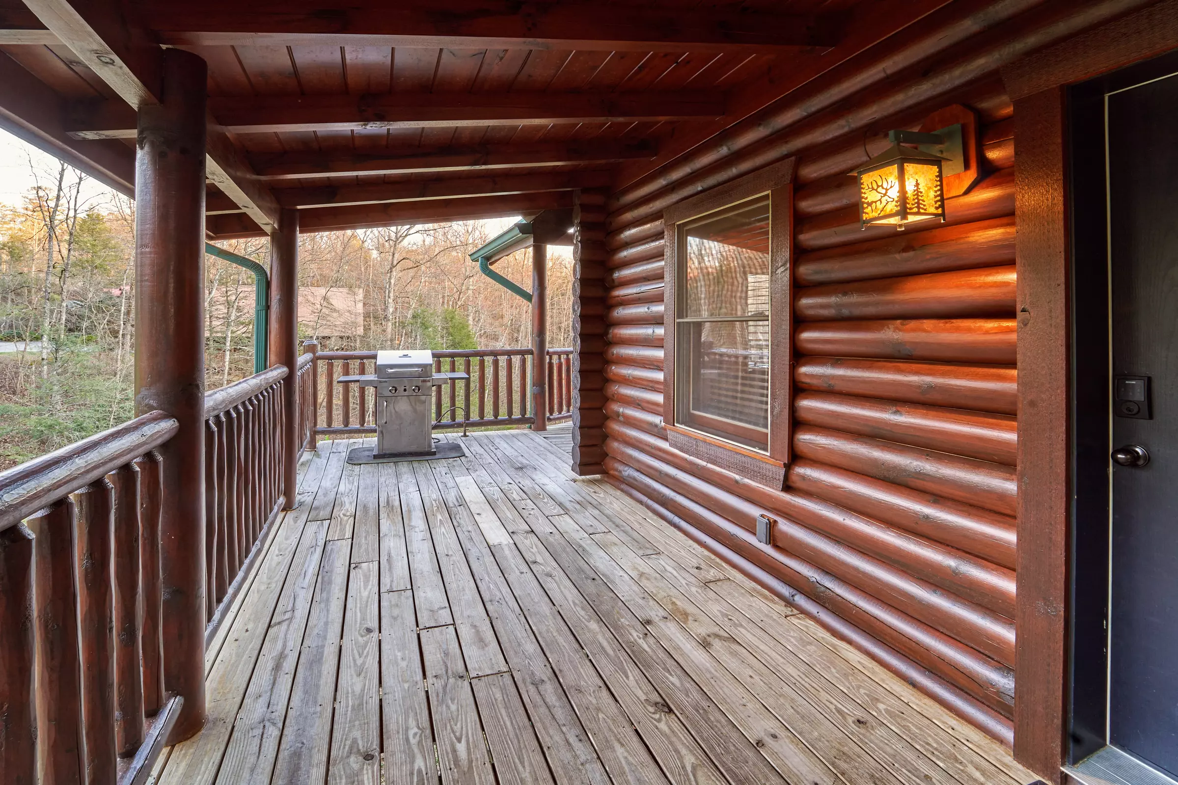 Rascals Retreat - 2 bedroom Cabin / Bungalow in Gatlinburg - Elk ...