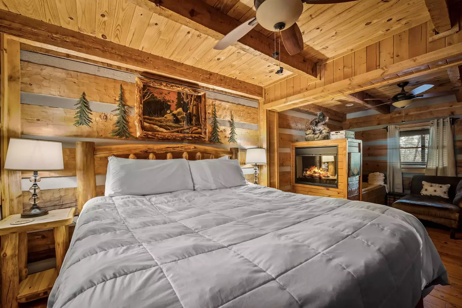 Honey Hive Cabin - 1 bedroom Cabins in Sevierville - Danisa Owen