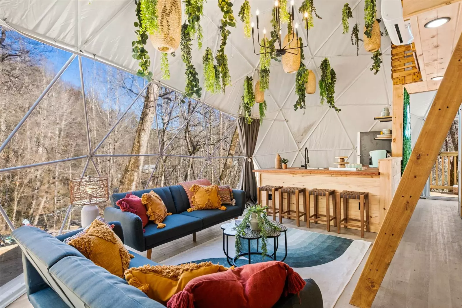 Riders on the Storm Dome by GLAMP - 2 bedroom Glamping in Sevierville ...