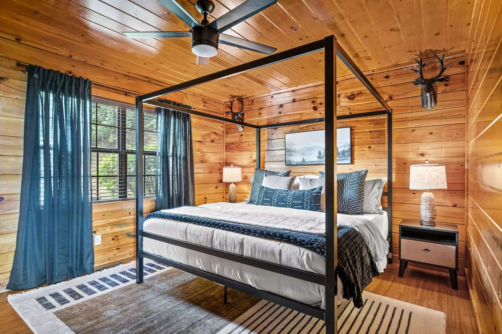 Timber Lodge - 8 bedroom Pigeon Forge Cabins, Sevierville Cabins in ...