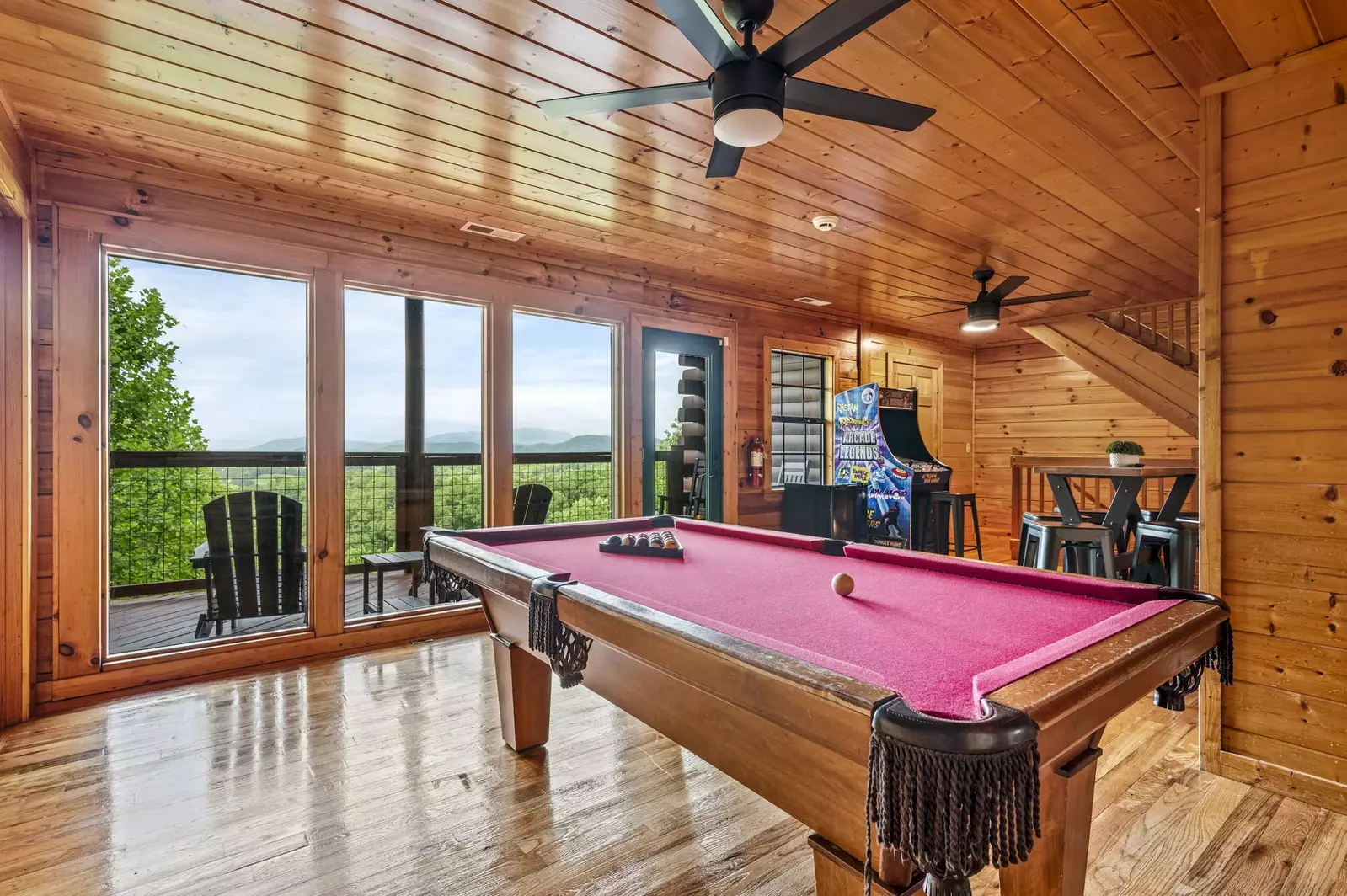 Timber Lodge - 8 bedroom Pigeon Forge Cabins, Sevierville Cabins in ...