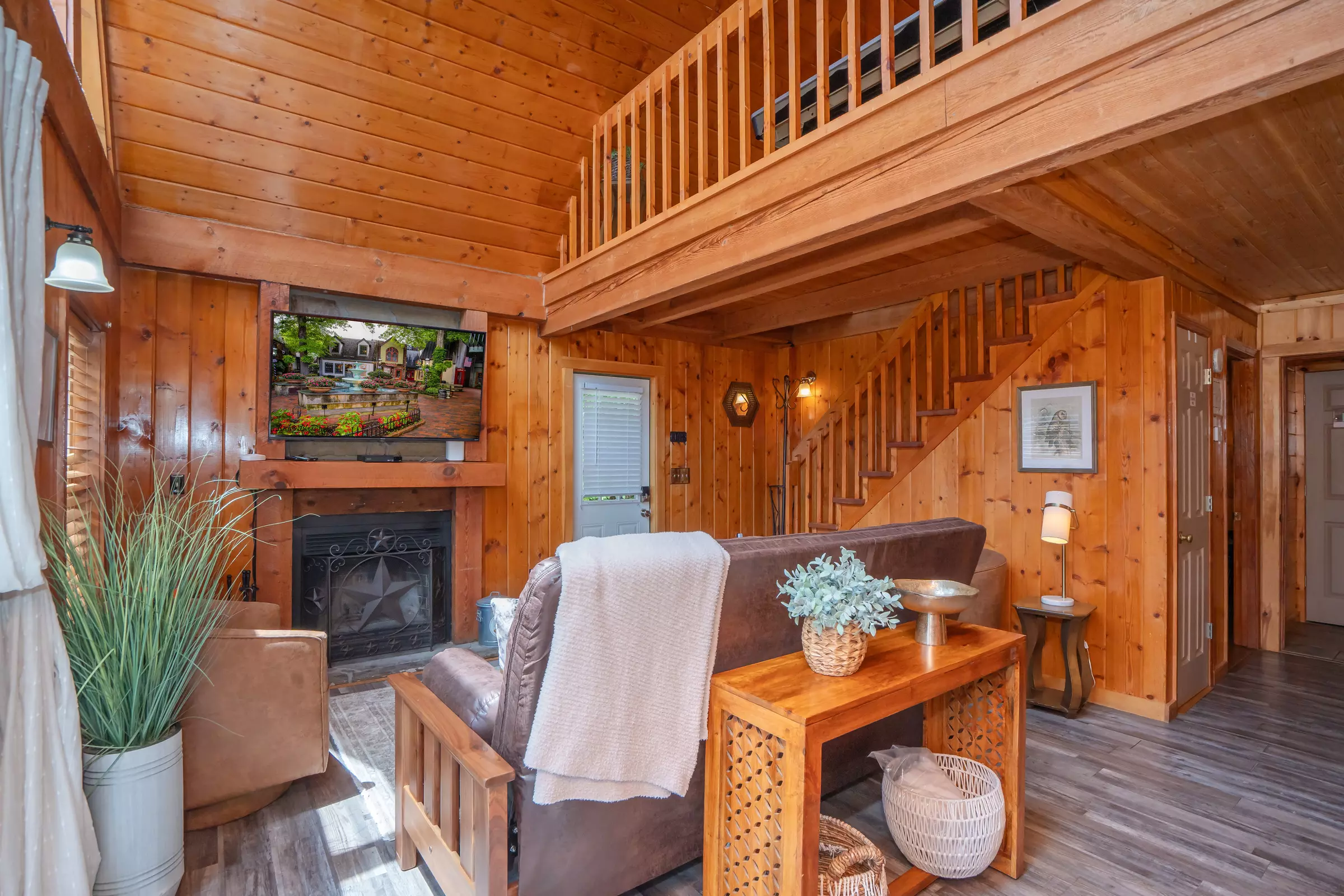Almost Heaven - 2 bedroom Cabin in Sevierville - Timber Tops Luxury Cabin Rentals