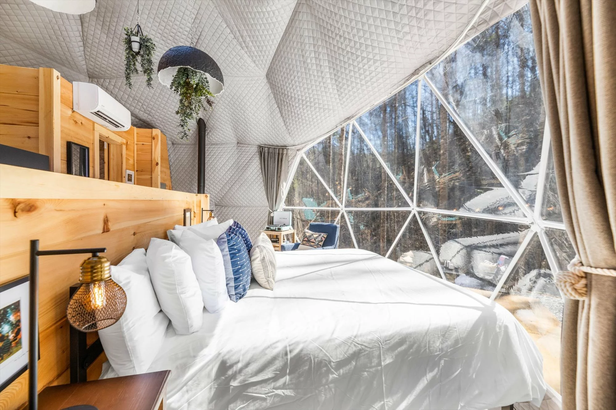 Midnight Rider Dome by GLAMP - 1 bedroom Glamping in Sevierville - Stay ...