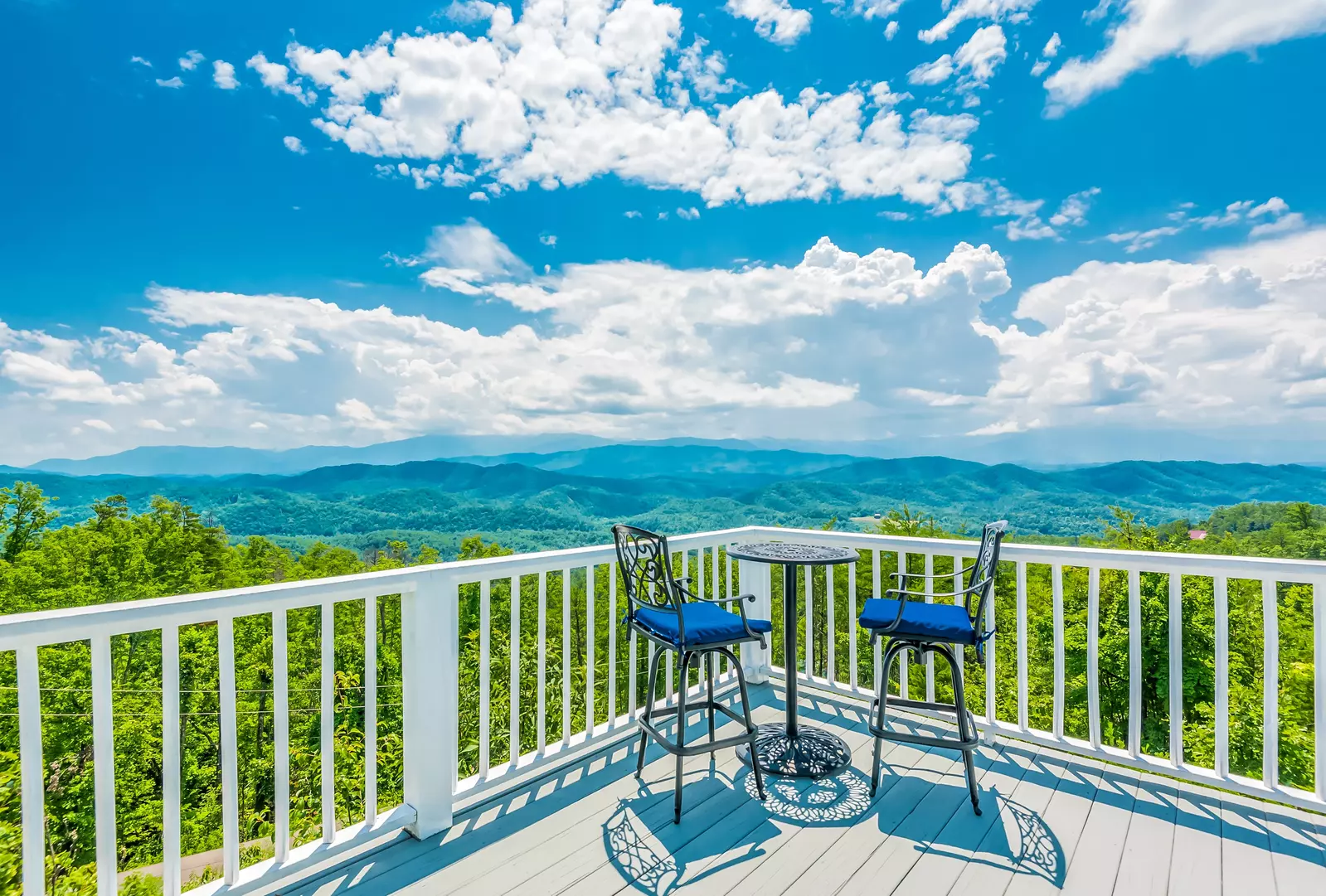 Shell Mountain Cabin - 2 bedroom Sevierville Cabins in Sevierville ...