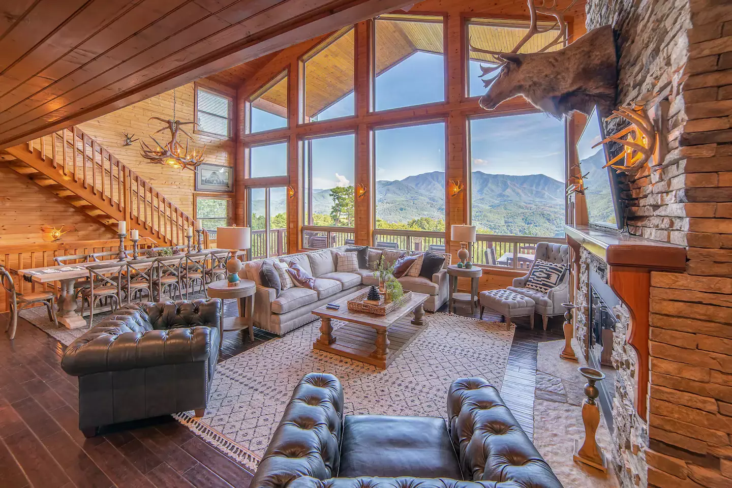 LeConte Estate - 7 bedroom Cabins, Gatlinburg Cabins in Gatlinburg ...