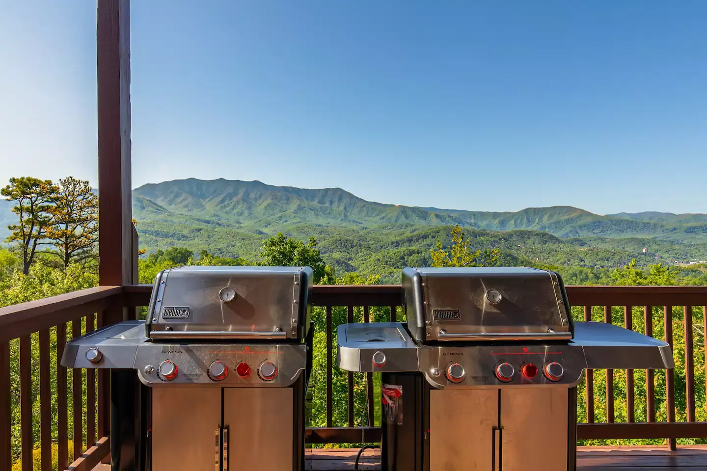 LeConte Estate - 7 bedroom Cabins, Gatlinburg Cabins in Gatlinburg ...