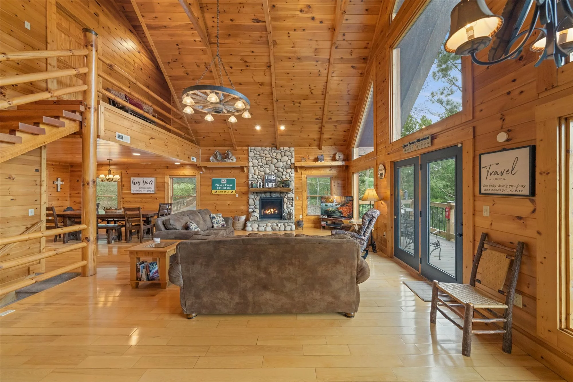 Three Little Bears Lodge #445 - 4 bedroom Cabin / Bungalow in ...